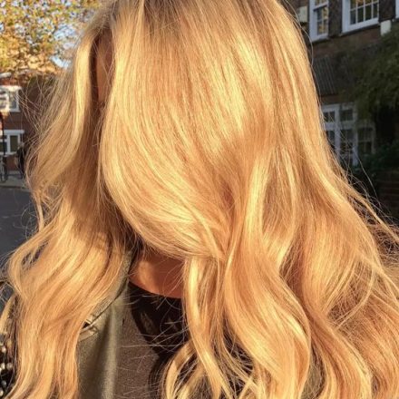 Loiro champagne: o que é, fotos inspirações, trends (julho 2025)